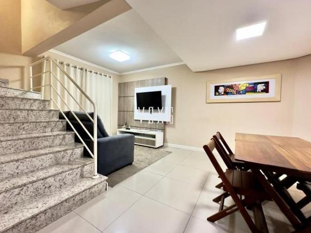 Triplex no Xaxim à venda com 3 quartos
