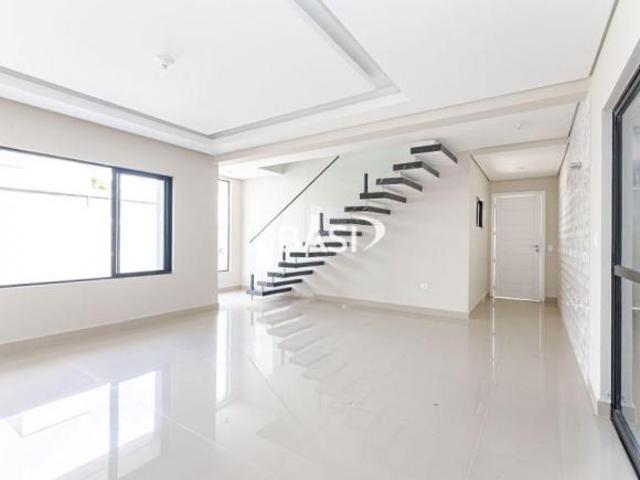 Triplex novo e cheio de charme 3 dormitorios