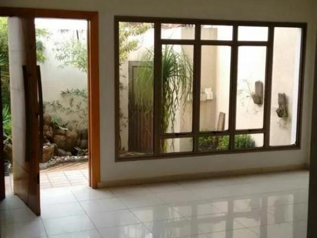 TRIPLEX A VENDA