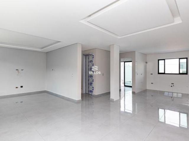 Triplex à venda com 4 quartos no Alto Tarumã em Pinhais