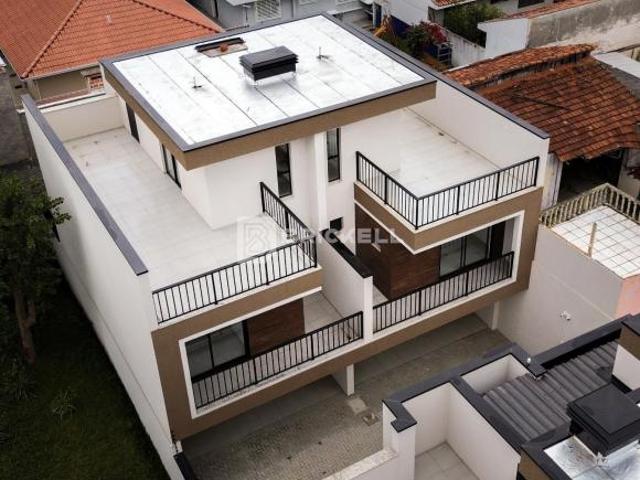 Triplex à Venda no Guabirotuba, Curitiba: 144m²