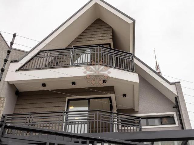 Triplex alto padrão com 228m², 3 dormitórios, 2 su