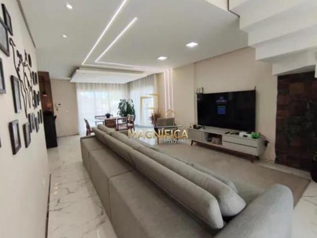 Triplex Alto Padrão com 312m² Privativos e Terreno