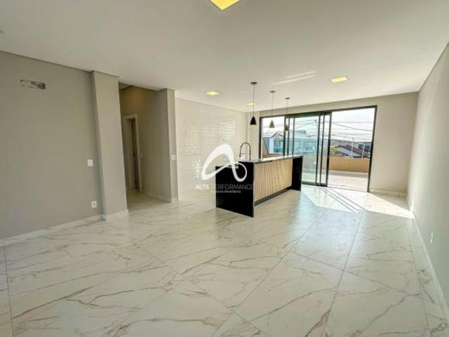 Triplex Alto Padrão em Condomínio • Pinheirinho