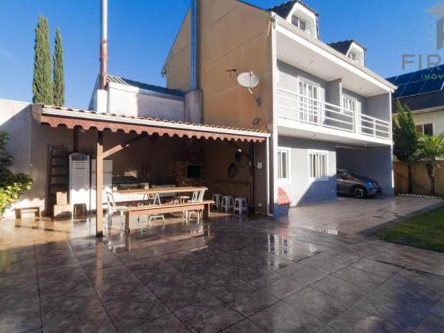 Triplex C/5 Quartos, amplo terreno de 200m2 Ensolarado