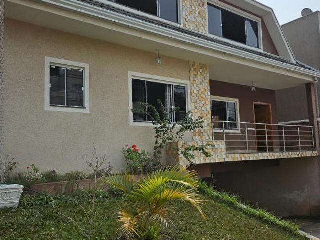 Triplex com 440 m2 no Umbará / Condomínio fechado