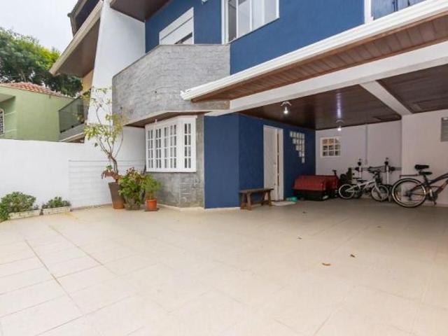 TRIPLEX COM 4 QUARTOS, 4 VAGAS E INFRAESTRUTURA SUSTENTÁVEL!