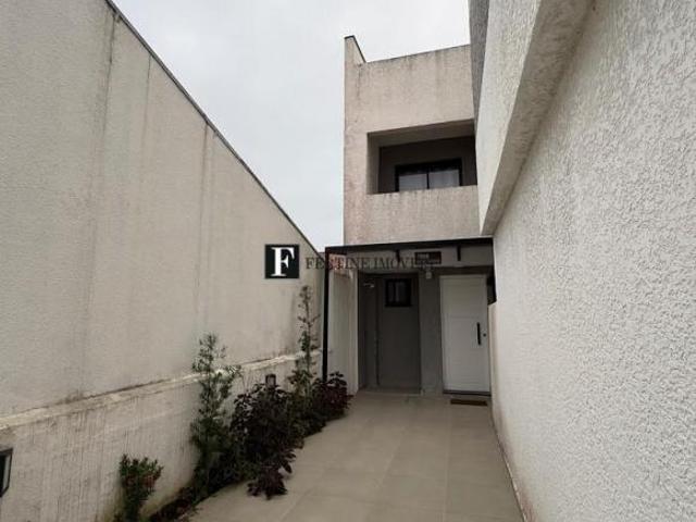 Triplex com 4 quartos em Praia de Leste faixa mar