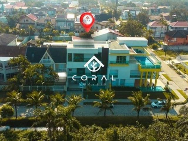 Triplex com 6 suítes frente mar no Atami
