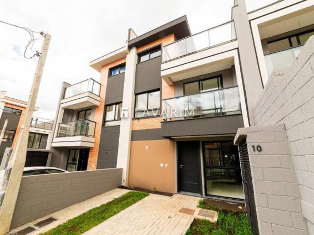 Triplex com 112m² 03 quartos e 02 vagas de garagem