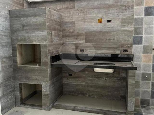 Triplex com 2 quartos à venda em Guilhermina SP