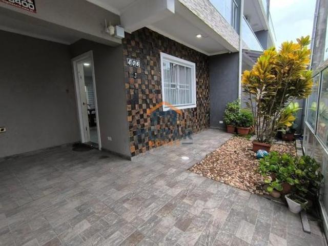 Triplex com 3 quartos próximo do mar