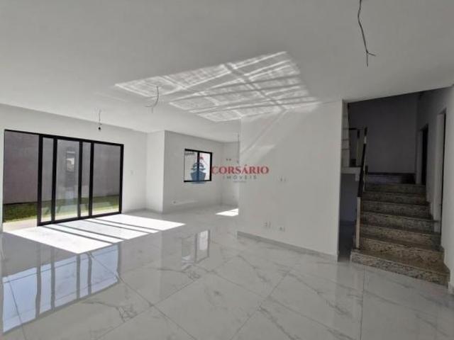 Triplex com terraço no Capão da Imbuia