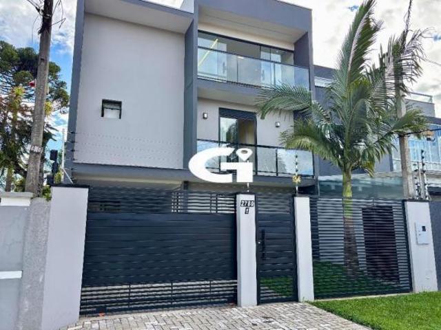 Triplex com terraço e jacuzzi no Hauer 3 quartos, até 3 vagas e suíte com hidr