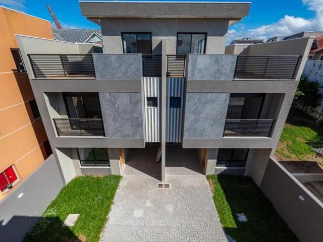 TRIPLEX COM TERRAÇO EM CONDOMINIO PRONTO PARA MORAR ESTUDA PERMUTA