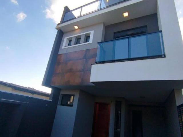 Triplex com terraço frente para Rua Bairro Fanny a 700 metros Auto Shop linha ve