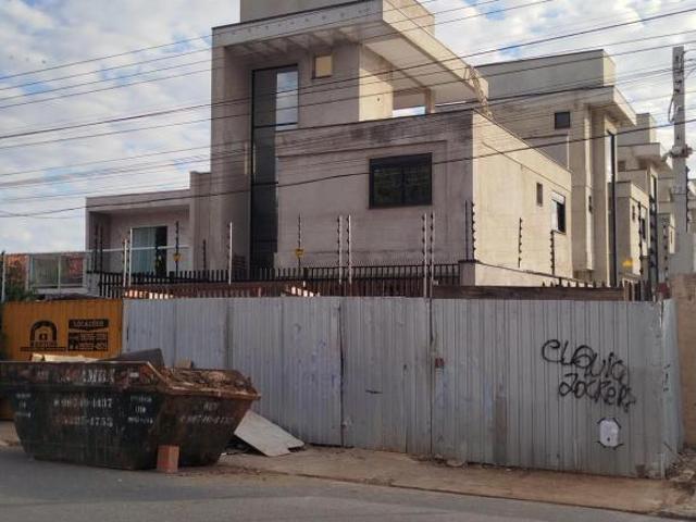 Triplex com terraço Hauer 03 suítes a 20 metros do Detran Curitiba Pr aceita apa