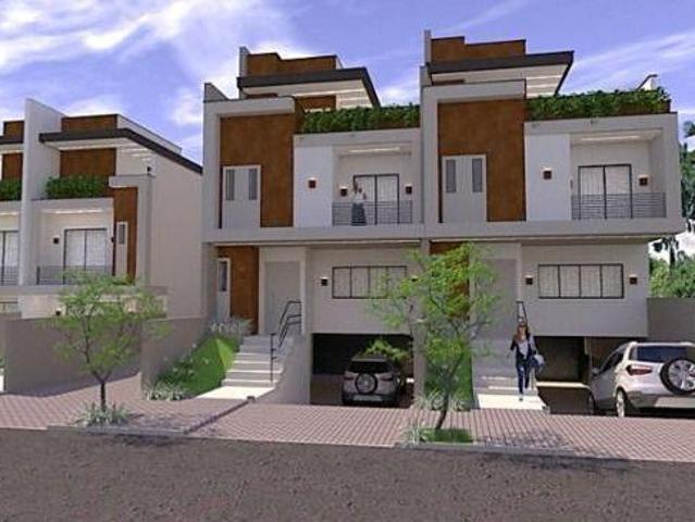 Triplex com amplo terraço e ótimo padrão de qualidade prox. a Isaac Ferreira da Cruz