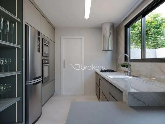 Triplex com closet e terraço privativo!