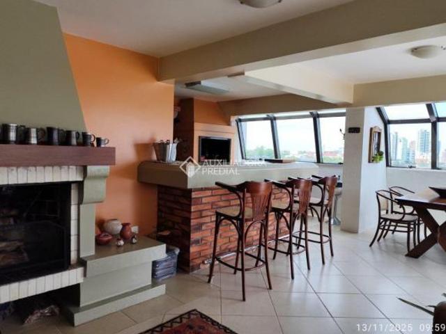 TRIPLEX COM LINDA VISTA EM HAMBURGO VELHO