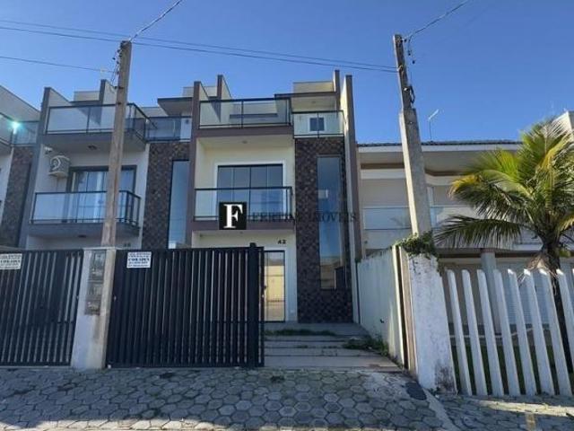 Triplex Com Piscina e 3 suítes na quadra do mar