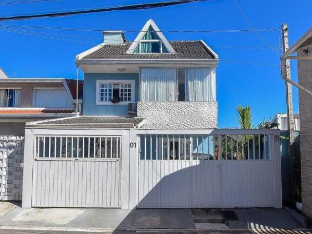 Triplex com Piscina e Churrasqueira no Sítio Cercado
