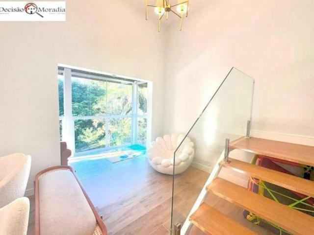 Triplex com piso aquecido na Granja Viana R$1.500.000,00