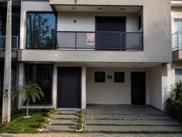 Triplex Condomínio São José dos Pinhais