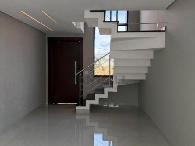 Triplex Condominio Vigneto