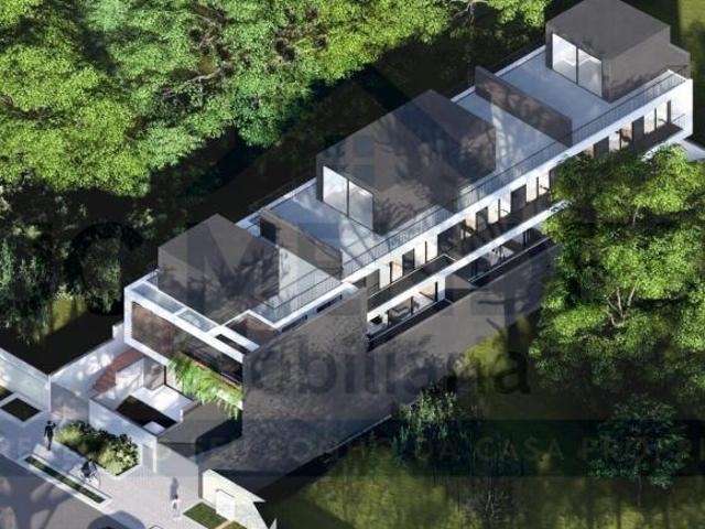 TRIPLEX DE ALTO PADRÃO NO AHÚ – CURITIBA/PR