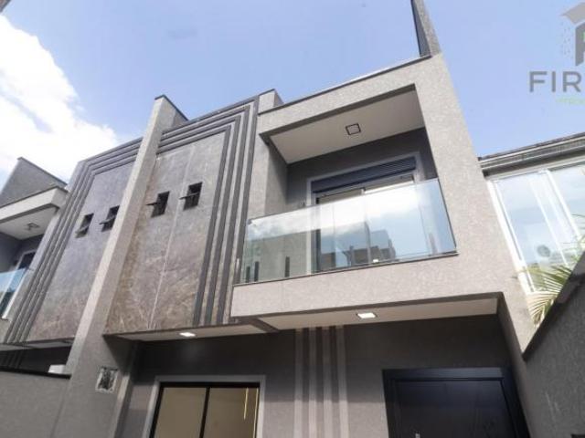 TRIPLEX DE ALTO PADRÃO COM TERRAÇO E 5 VAGAS DE GARAGEM NO PORTÃO