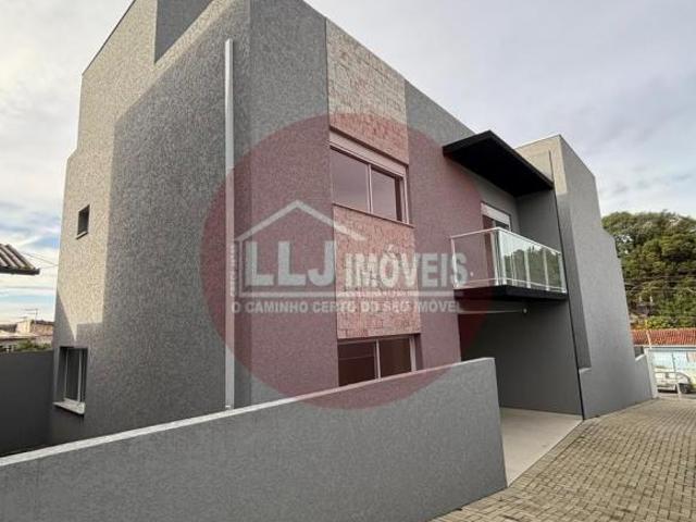 Triplex de Alto Padrão em condomínio no Santa Cândida! Excelente vista e localização!