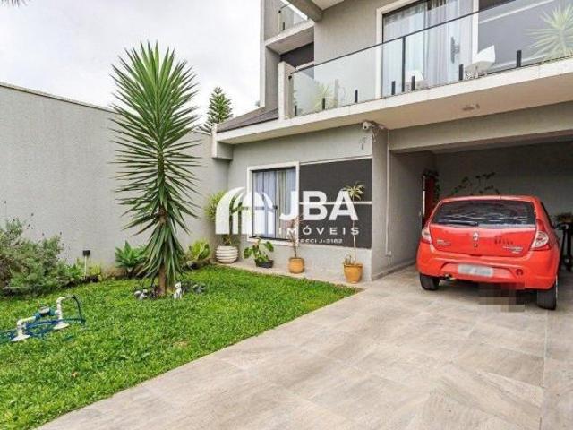 TRIPLEX DE ALTO PADRÃOCOM AMPLO QUINTAL