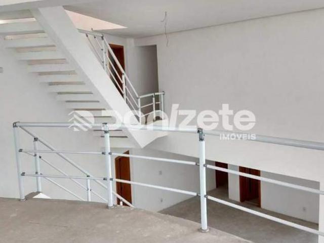 Triplex de Frente na Vila Assunção – 6 suítes, 649 m², 7 vagas
