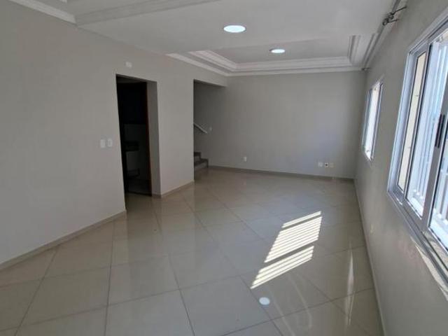Triplex de 03 Dormitórios com suite em São Vicente