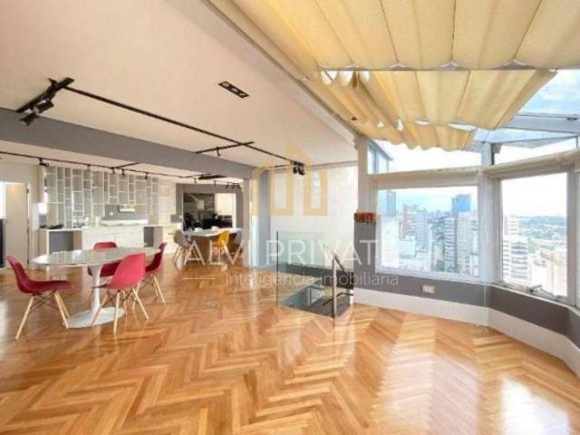 Triplex de 261m2 em Perdizes com 3 vagas de garagem