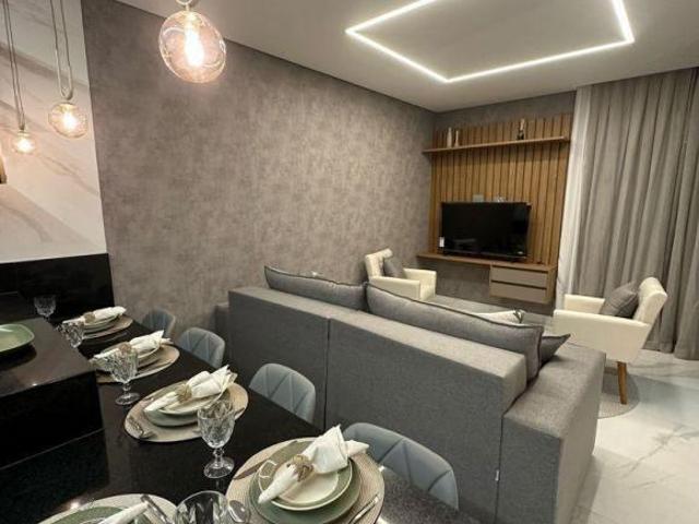Triplex Decorado na Guilhermina: 88m² Pronto para Morar