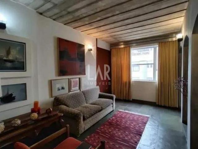 Triplex Exclusivo de 347 m² no São Lucas | 6 Quartos | 2 Suítes | 8 Vagas