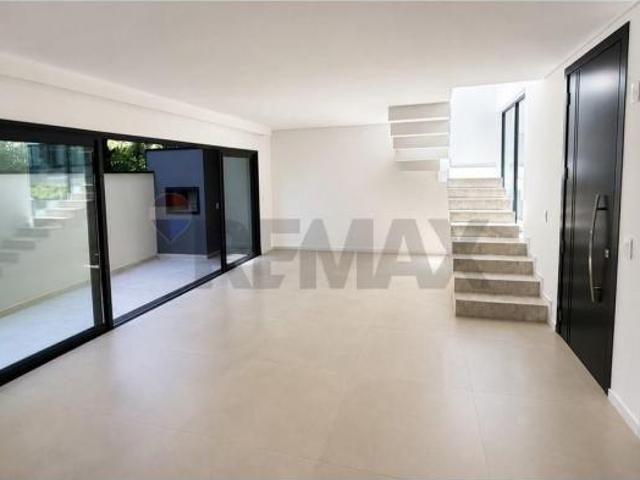 Triplex em Condomínio de Alto Padrão com 3 Suítes e 272,41m² no Seminário