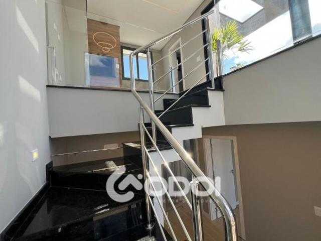 TRIPLEX em Condomínio em Costeira, São José dos Pinhais/PR