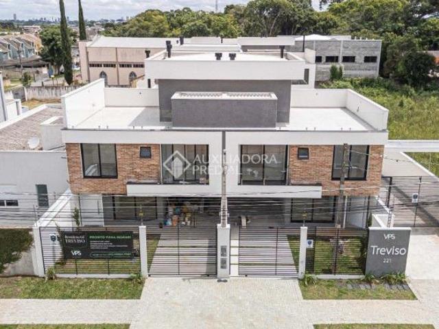 Triplex em Condomínio em Santa Felicidade