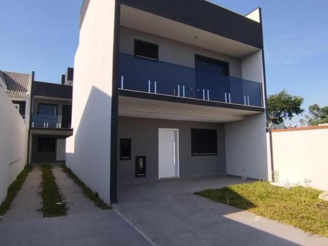 Triplex Fazendinha amplo terraço frente para Rua Curitiba Pr