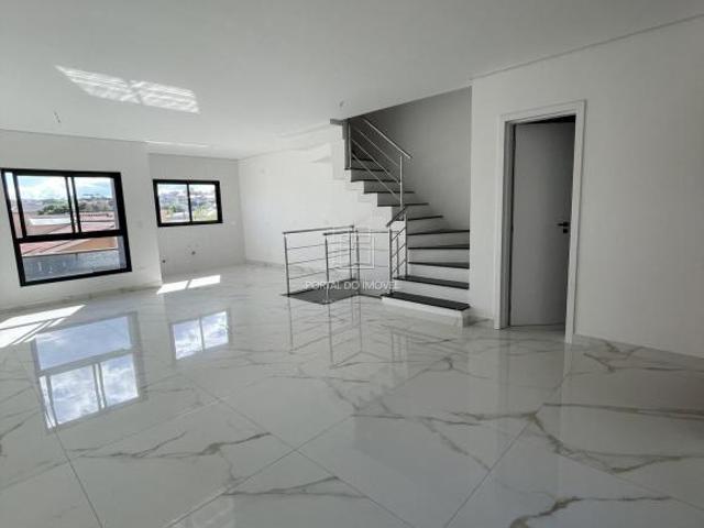 Triplex interno com entrada individual