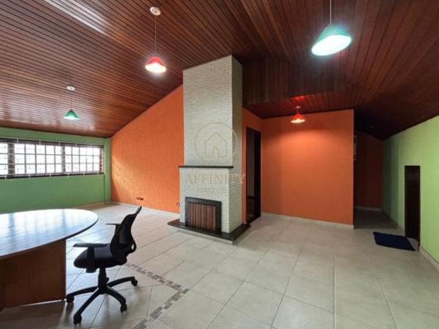 Triplex para Venda em Curitiba, Capão Raso, 4 dormitórios, 2 suítes, 5 banheiros, 4 vagas