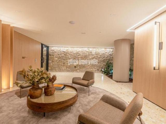 Triplex para venda em Jardim Paulista com 4 quartos, sendo 4 suítes, 438m²