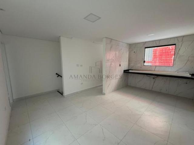 Triplex para Venda em Praia Grande, Tupi, 2 dormitórios, 2 suítes, 4 banheiros, 1 vaga