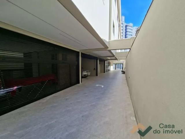 Triplex para venda possui 85 metros quadrados com 2 quartos Guilhermina Praia Grande SP