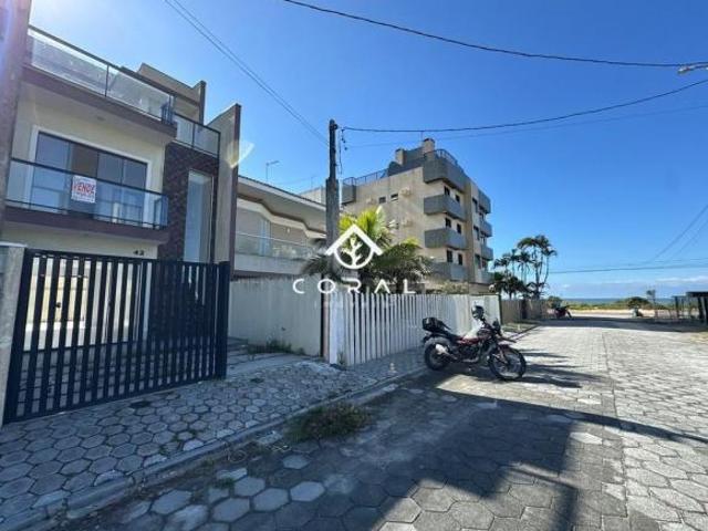 Triplex Pé na Areia com 3 suítes e piscina
