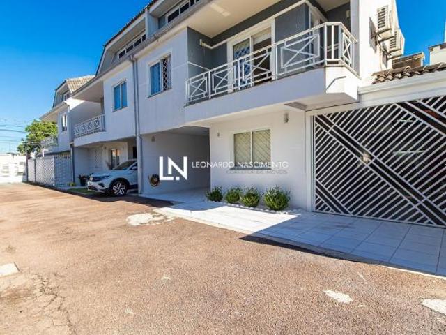 Triplex Semi Mobiliado com 3 Quartos no Hauer
