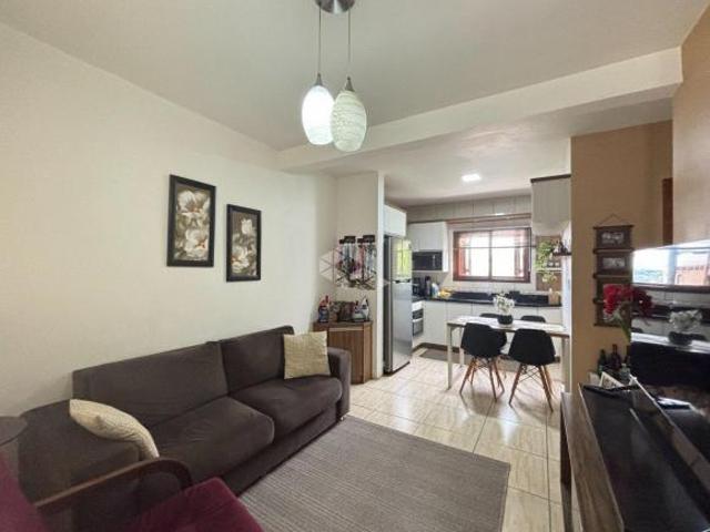 TRIPLEX SEMIMOBILIADO NO BAIRRO SÃO JOÃO